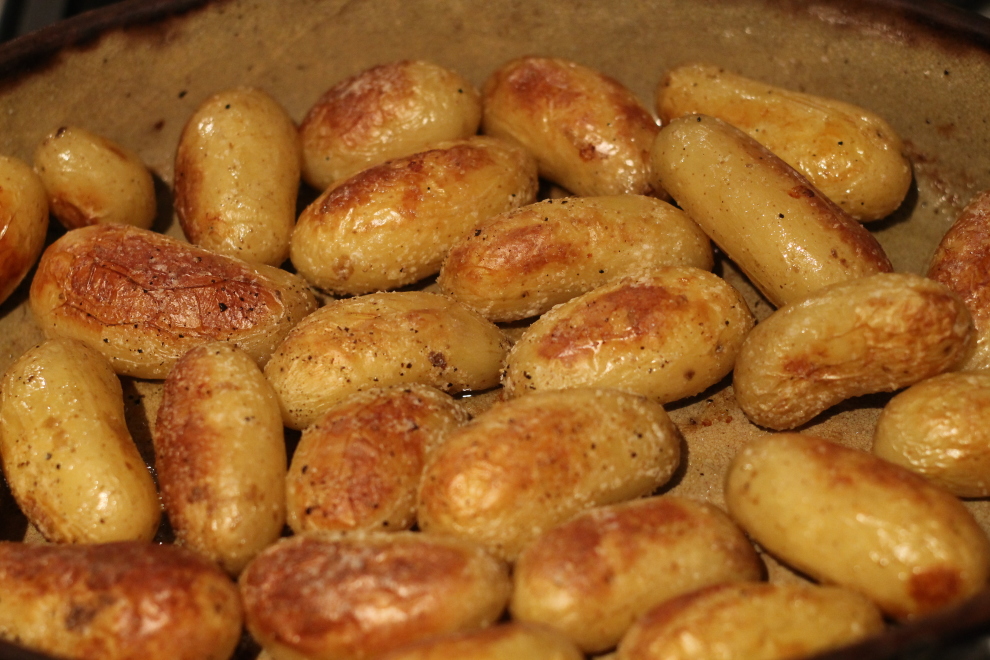 Roasted Pommes de Terre Grenailles - Charlotte Puckette